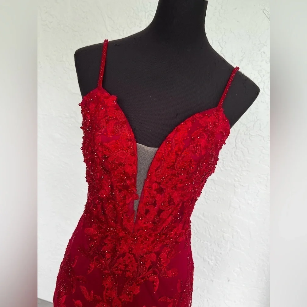 Mac Duggal | Dresses | Mac Duggal 2330 Red Embellished Lace Mermaid ...